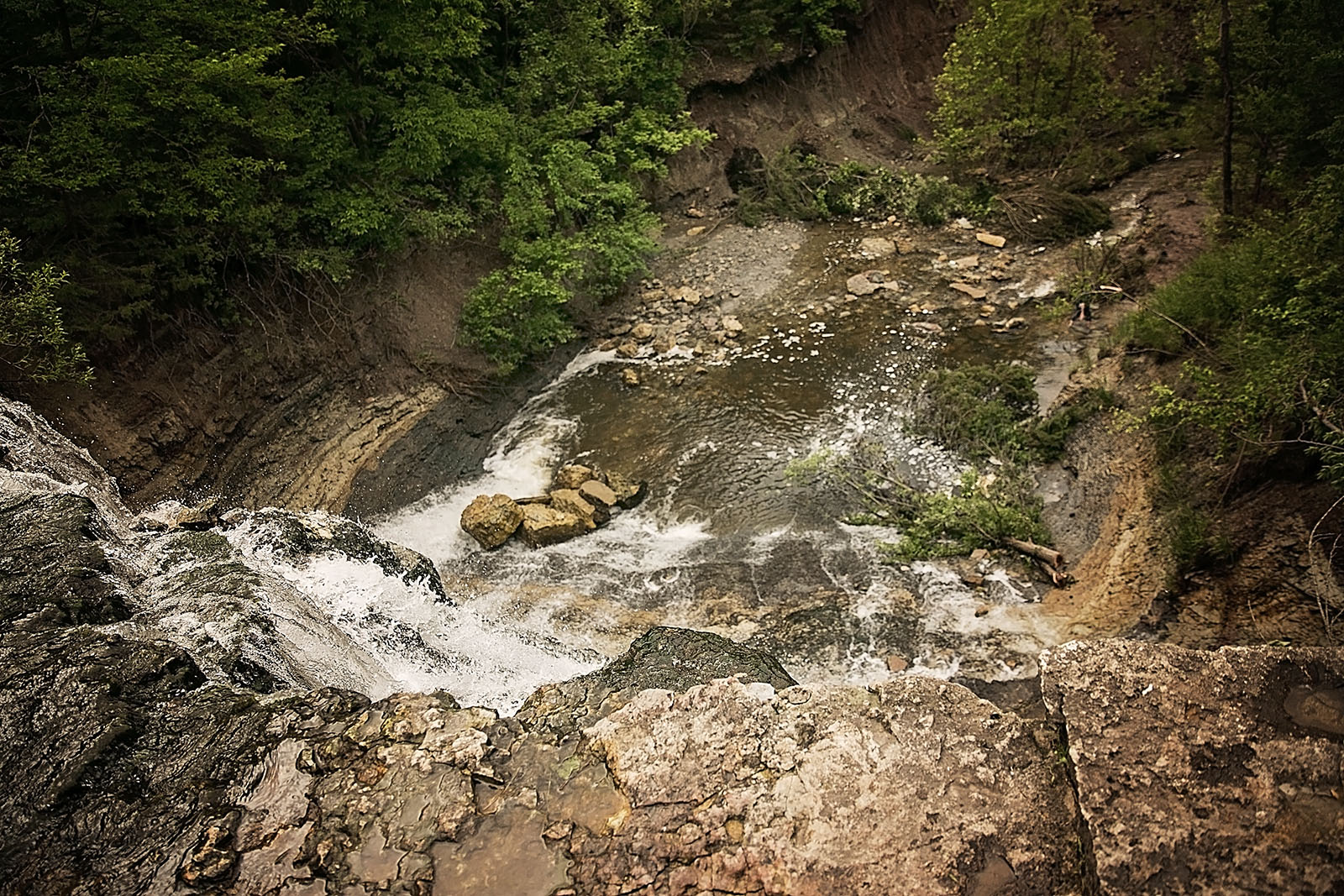 Geary Falls | Junction City, Kansas - littleleapling.com