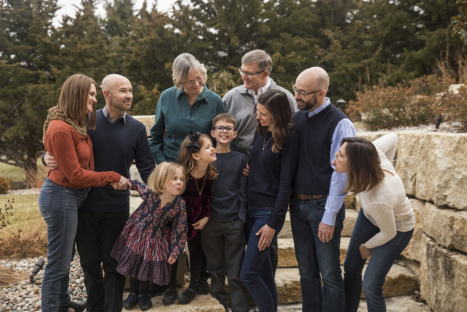 Extended Family Photos | NE Kansas Photographer - littleleapling.com