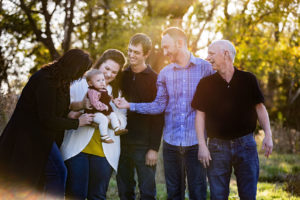 Extended Family Photos | NE Kansas Photographer - littleleapling.com